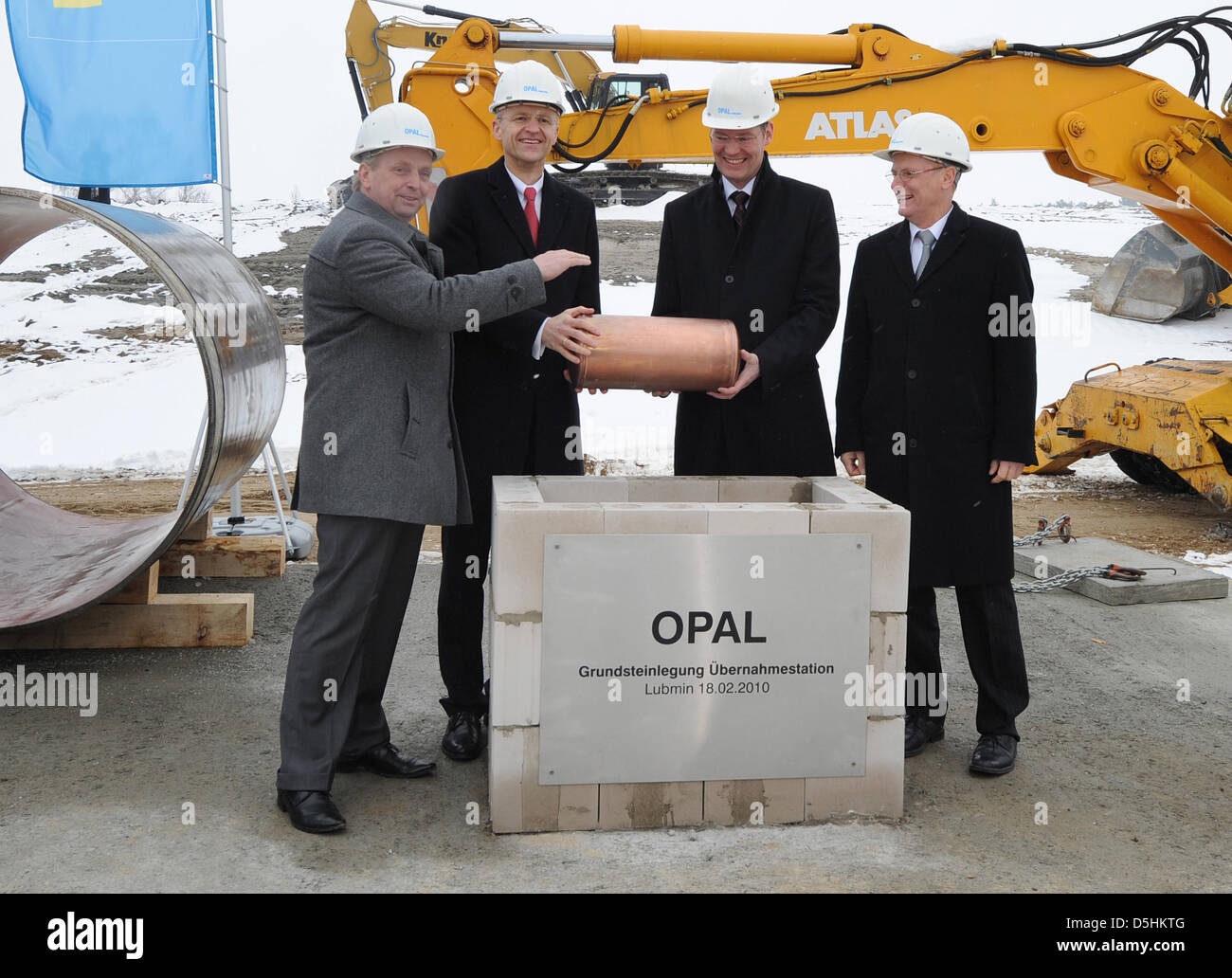 (L-R) Mecklenburg-Vorpommern's Minister of Agriculture, Environment and ...