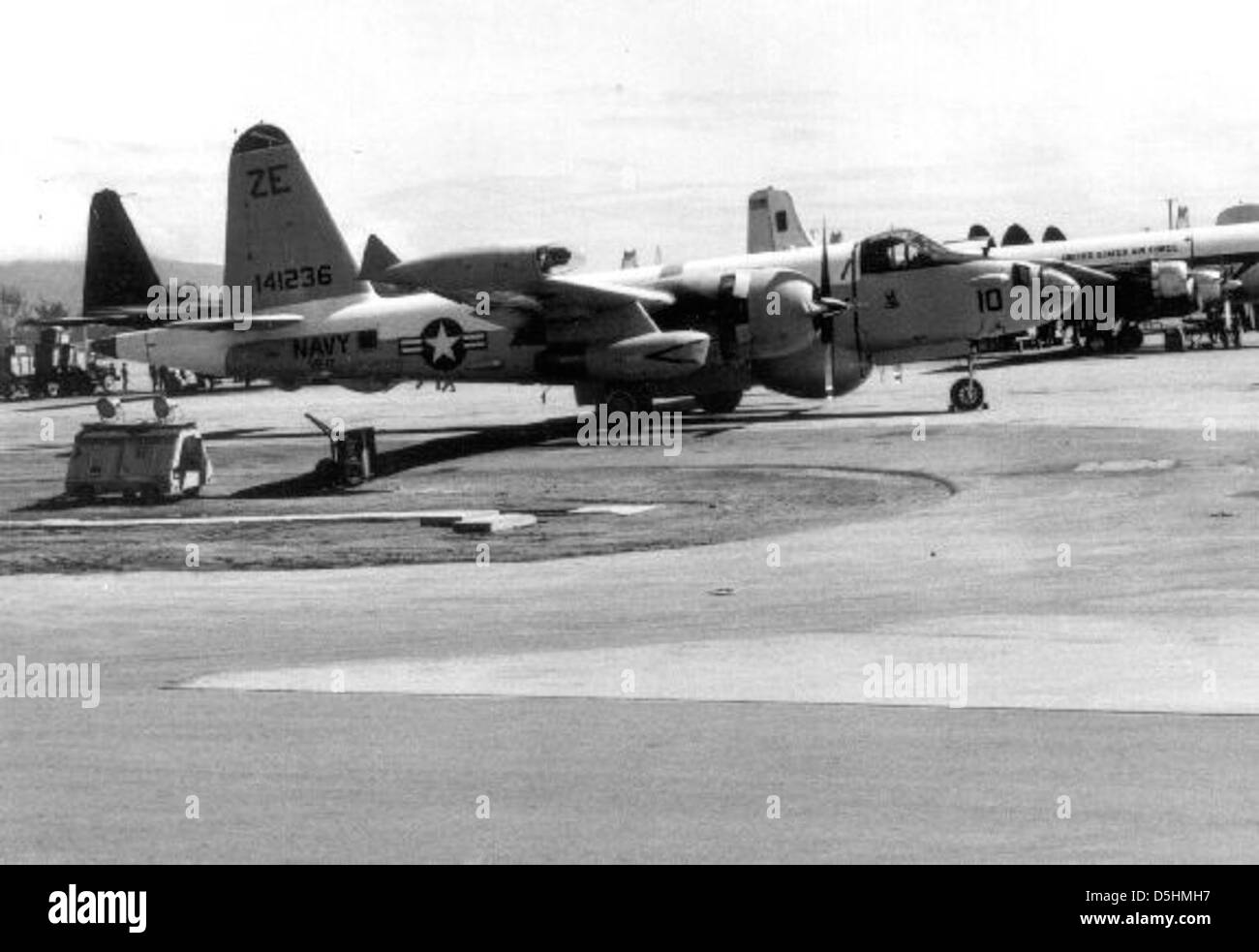 P2v 7 Black and White Stock Photos & Images - Alamy