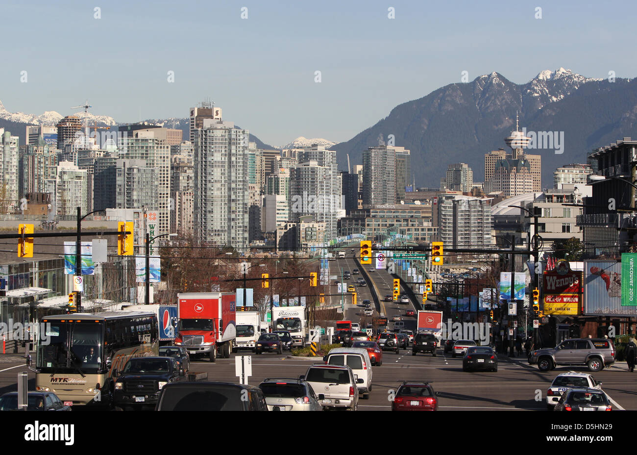 The skyline of Vancouver with the Cambie Bridge (in front) during ...