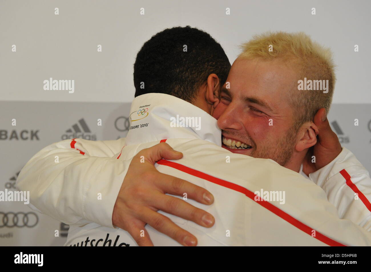 Andre Lange (R) and Kevin Kuske of Germany are seen in the "Deutsches ...