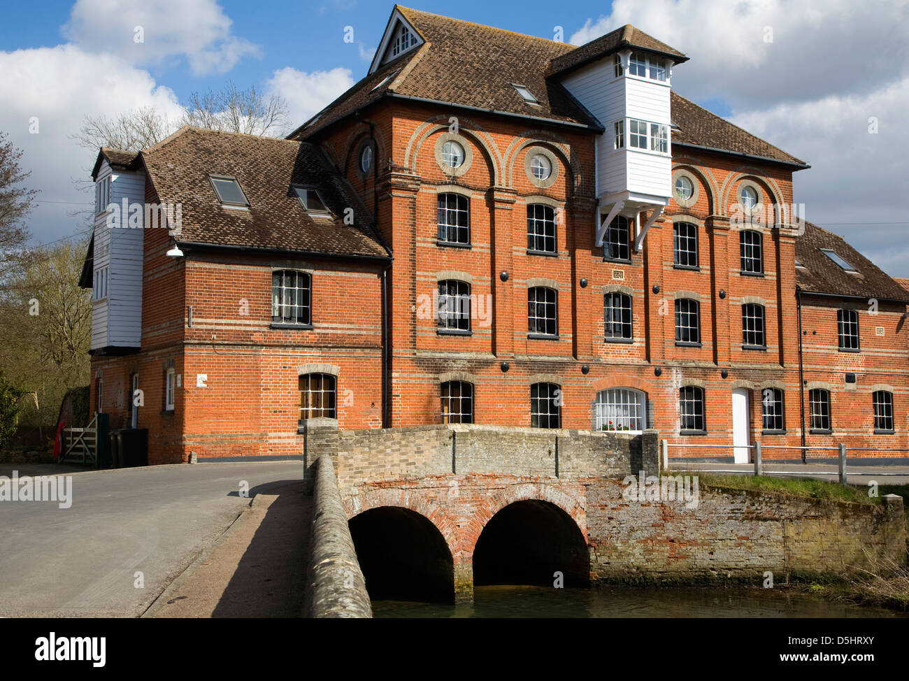 Converted victorian mill hi-res stock photography and images - Alamy