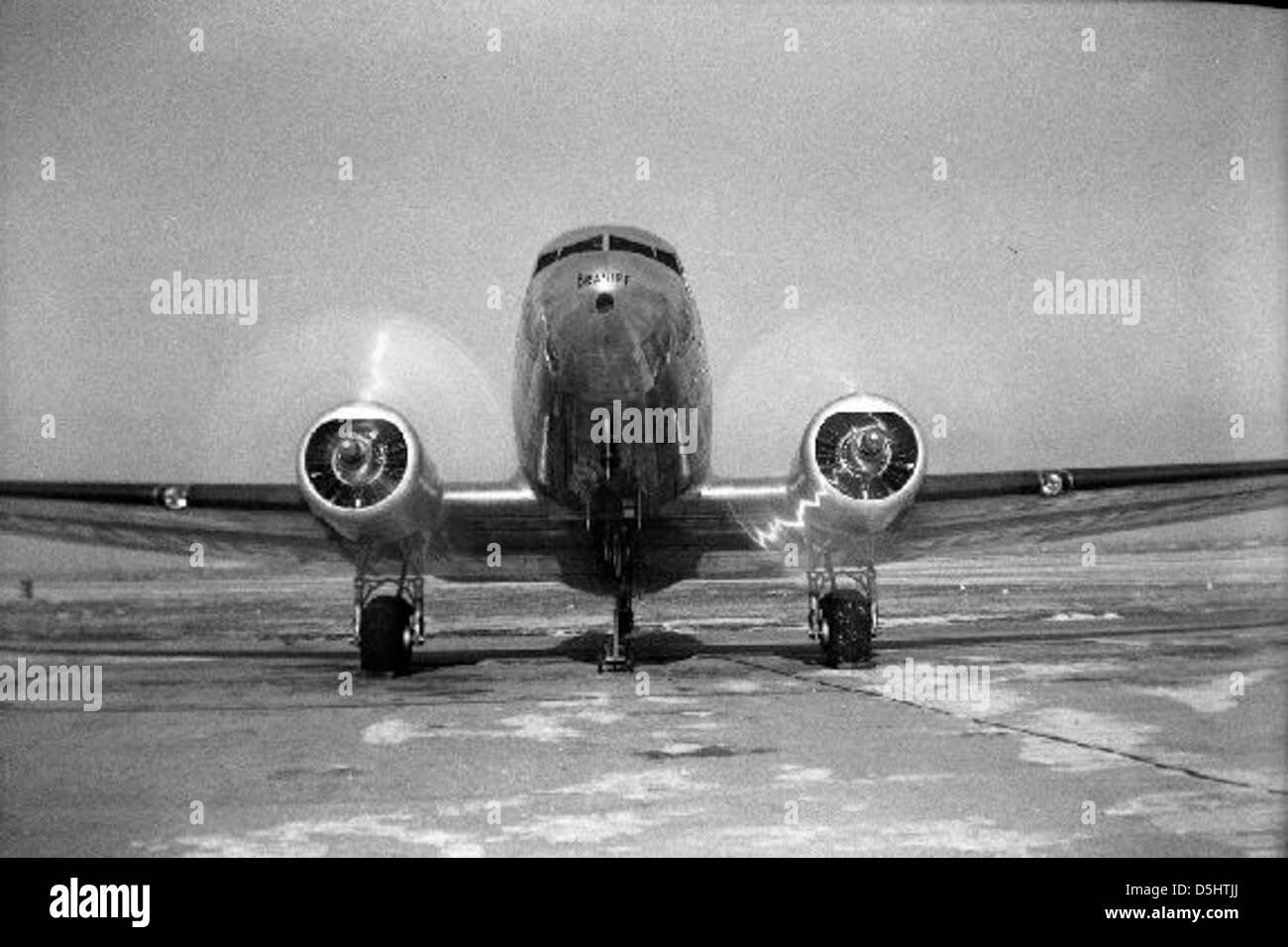 The Douglas DC-3, operated by Braniff Airways, was a revolutionary ...