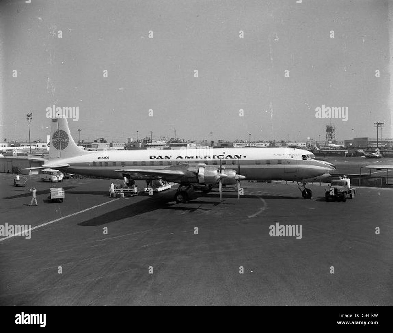 Douglas dc 7c pan american lax hi-res stock photography and images - Alamy