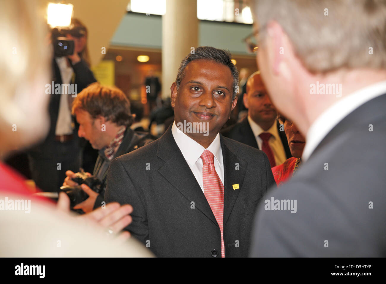 Salil shetty hi-res stock photography and images - Alamy