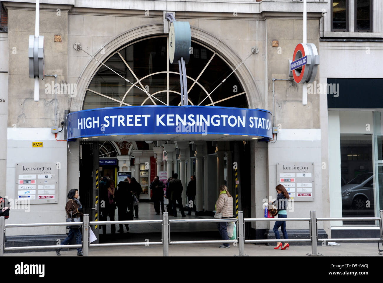High street kensington tube station hi-res stock photography and images ...