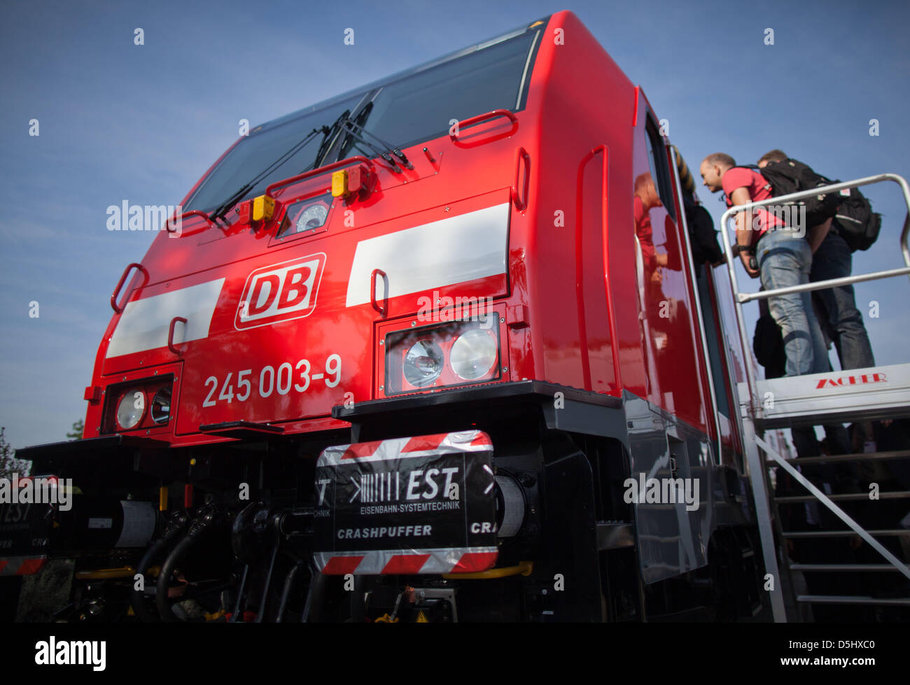 People view the train Traxx P160 by Bombardier at the rail transport ...