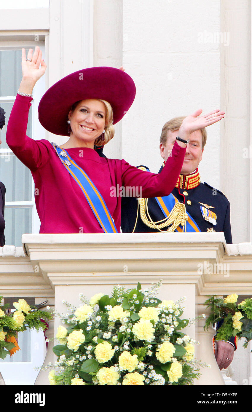 Dutch Crown Prince Willem-Alexander and Crown Princess Maxima wave from ...