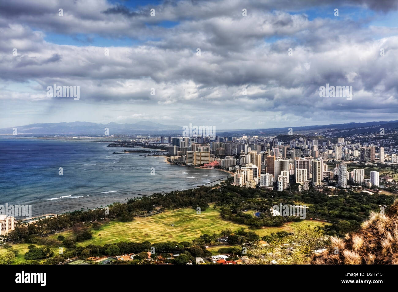 Beautiful cityscape honolulu hawaii usa hi-res stock photography and ...