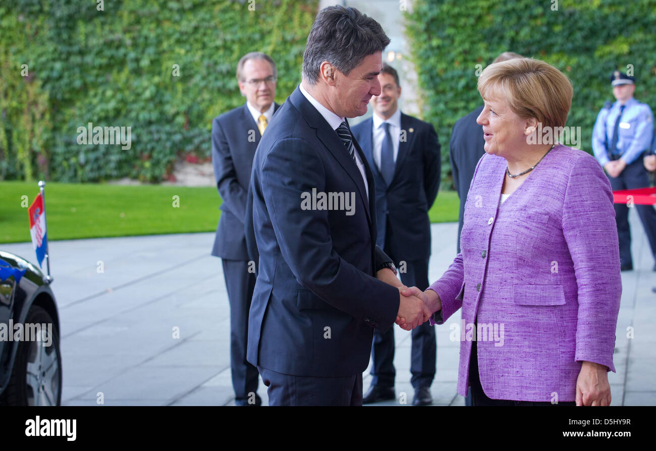 German Chancellor Angela Merkel (CDU) welcomes Croatian Prime Minister ...