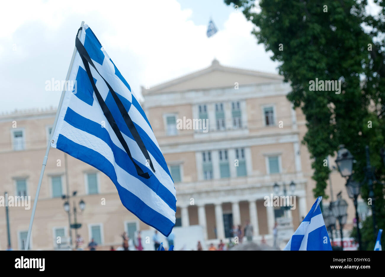 Former Greek military officers protest against the reduction of their ...