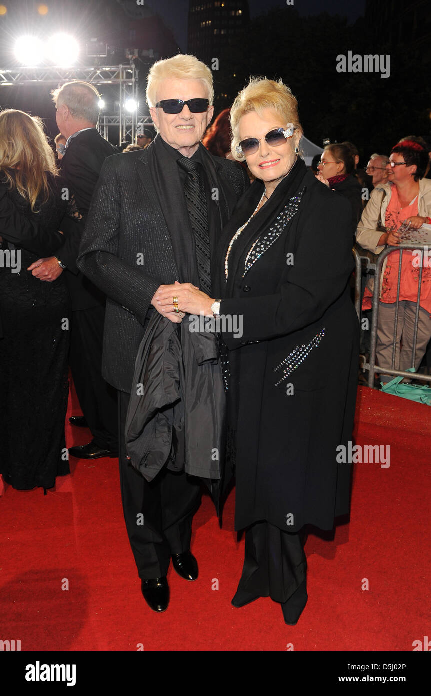German singer Heino and his wife Hannelore attend the Golden Hen ...