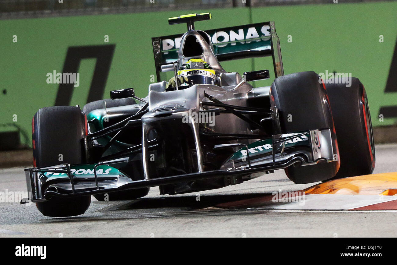 German Formula One driver Nico Rosberg of Mercedes AMG steers his car ...
