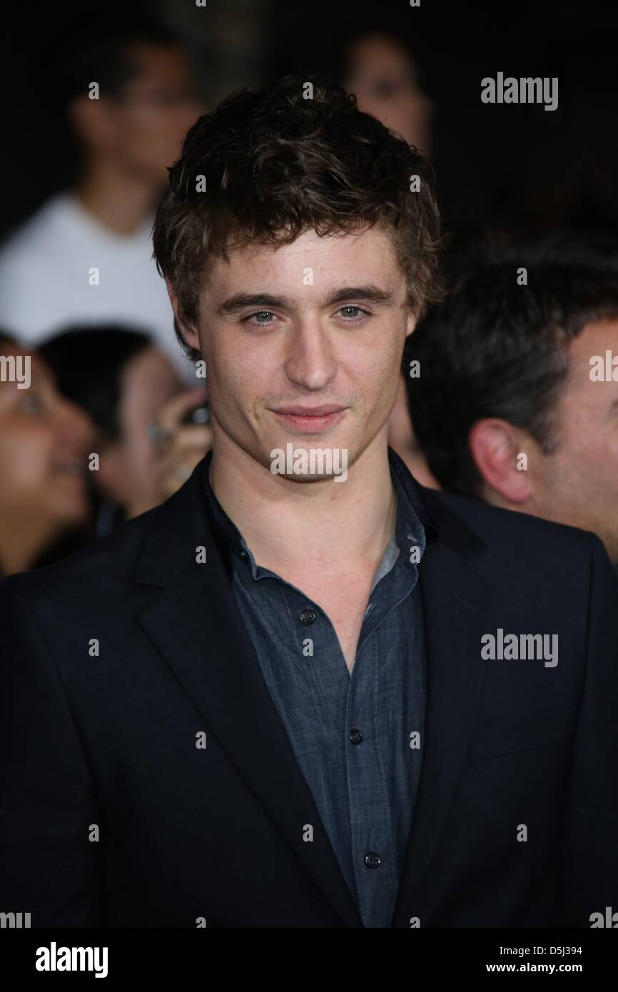British actor Max Irons arrives at the world premiere of "The Twilight ...