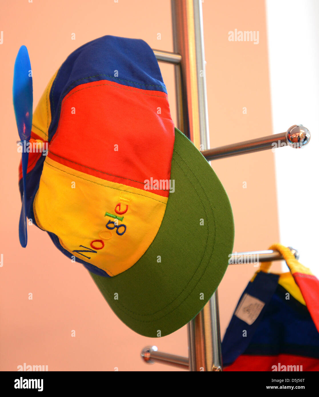 Noogler hi-res stock photography and images - Alamy