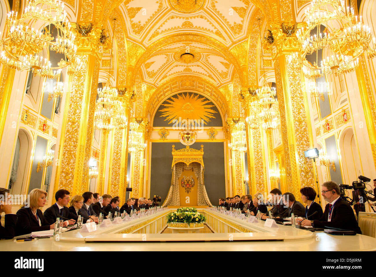 German Chancellor Angela Merkel (CDU, C on the right of the table) and ...