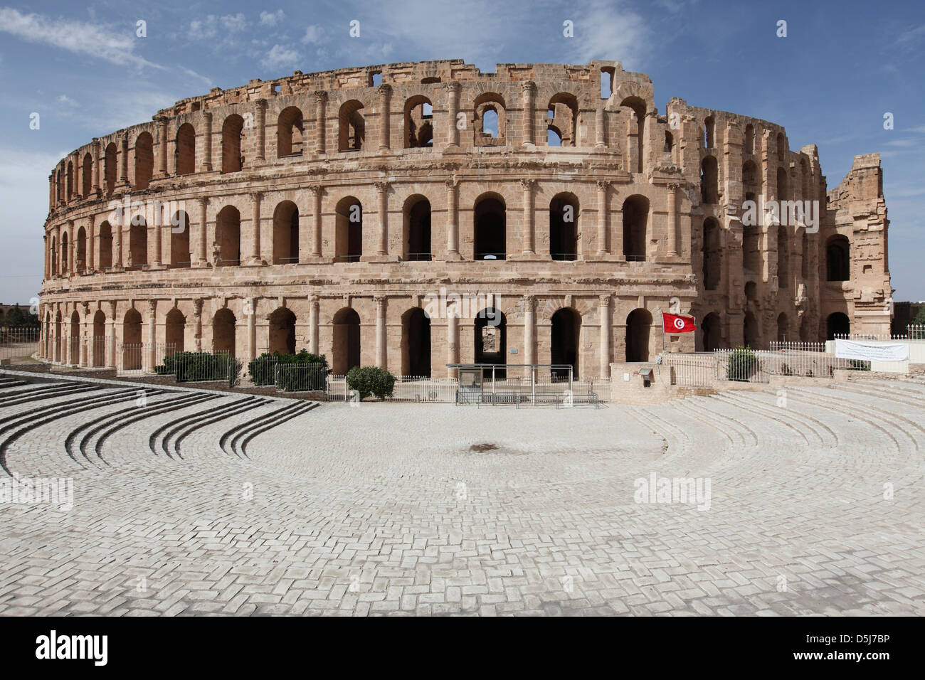 El djem colosseum hi-res stock photography and images - Alamy