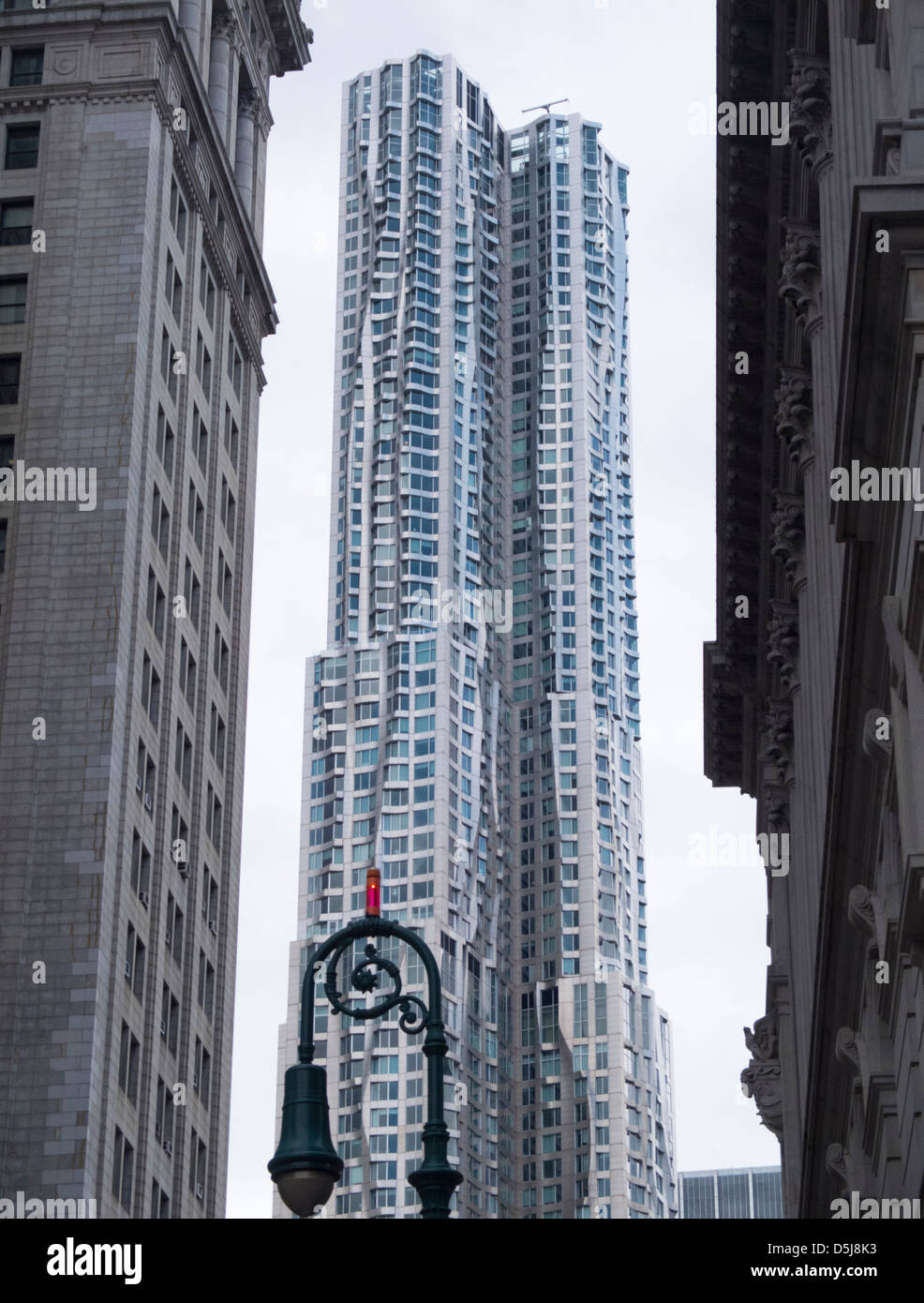Frank gehry residential tower lower hi-res stock photography and images ...