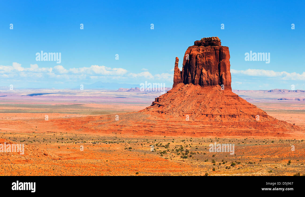 The unique landscape of Monument Valley, Utah, USA Stock Photo - Alamy