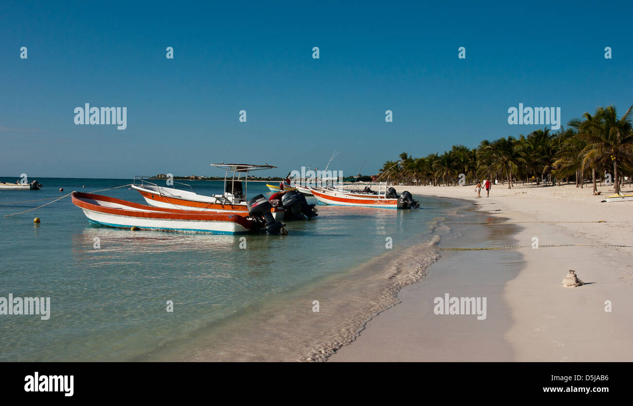 Mexico beach luxury scene Stock Photo - Alamy