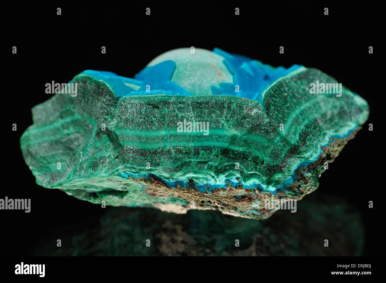 Malachite layers hi-res stock photography and images - Alamy