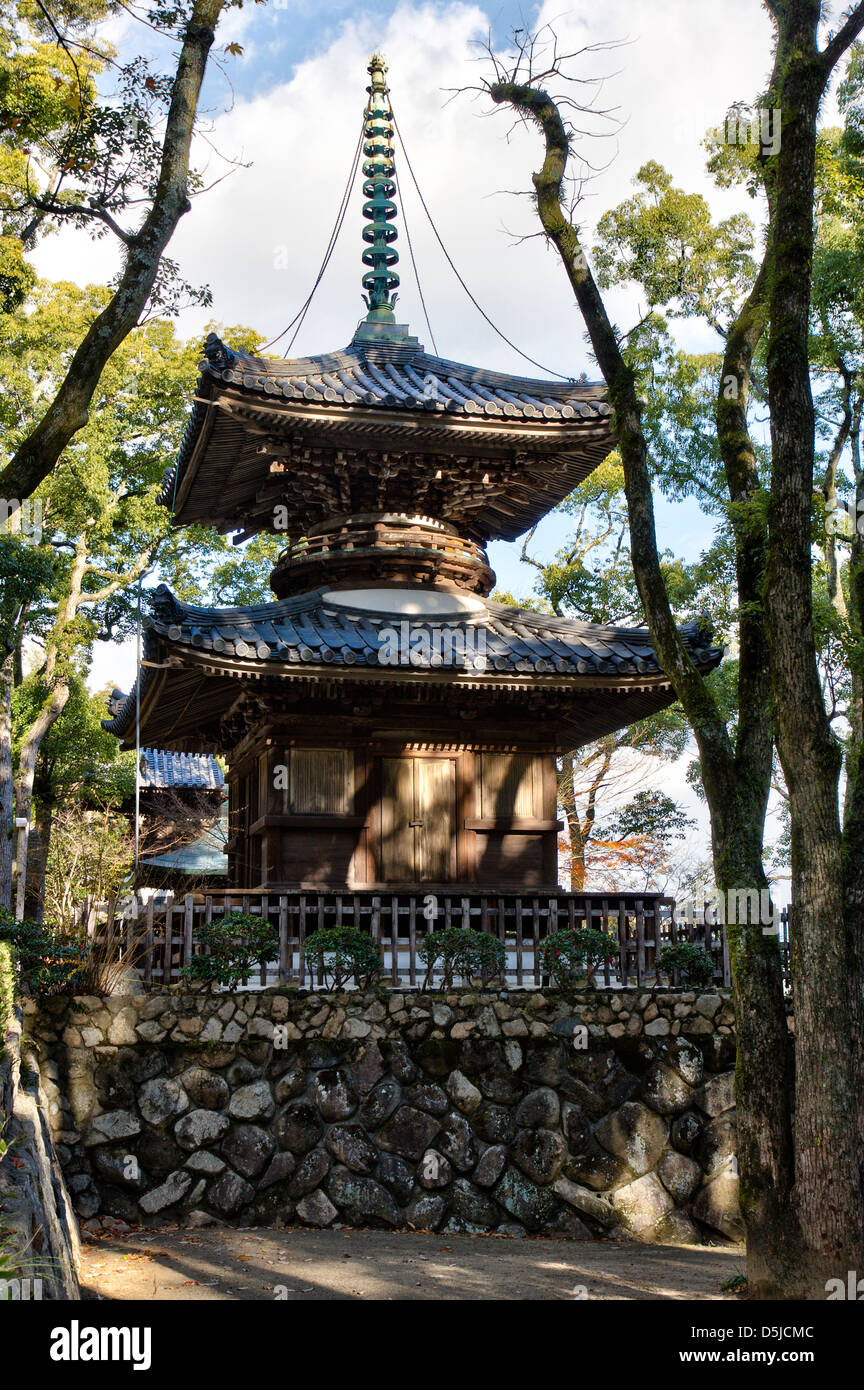 Two storey pagoda hi-res stock photography and images - Alamy