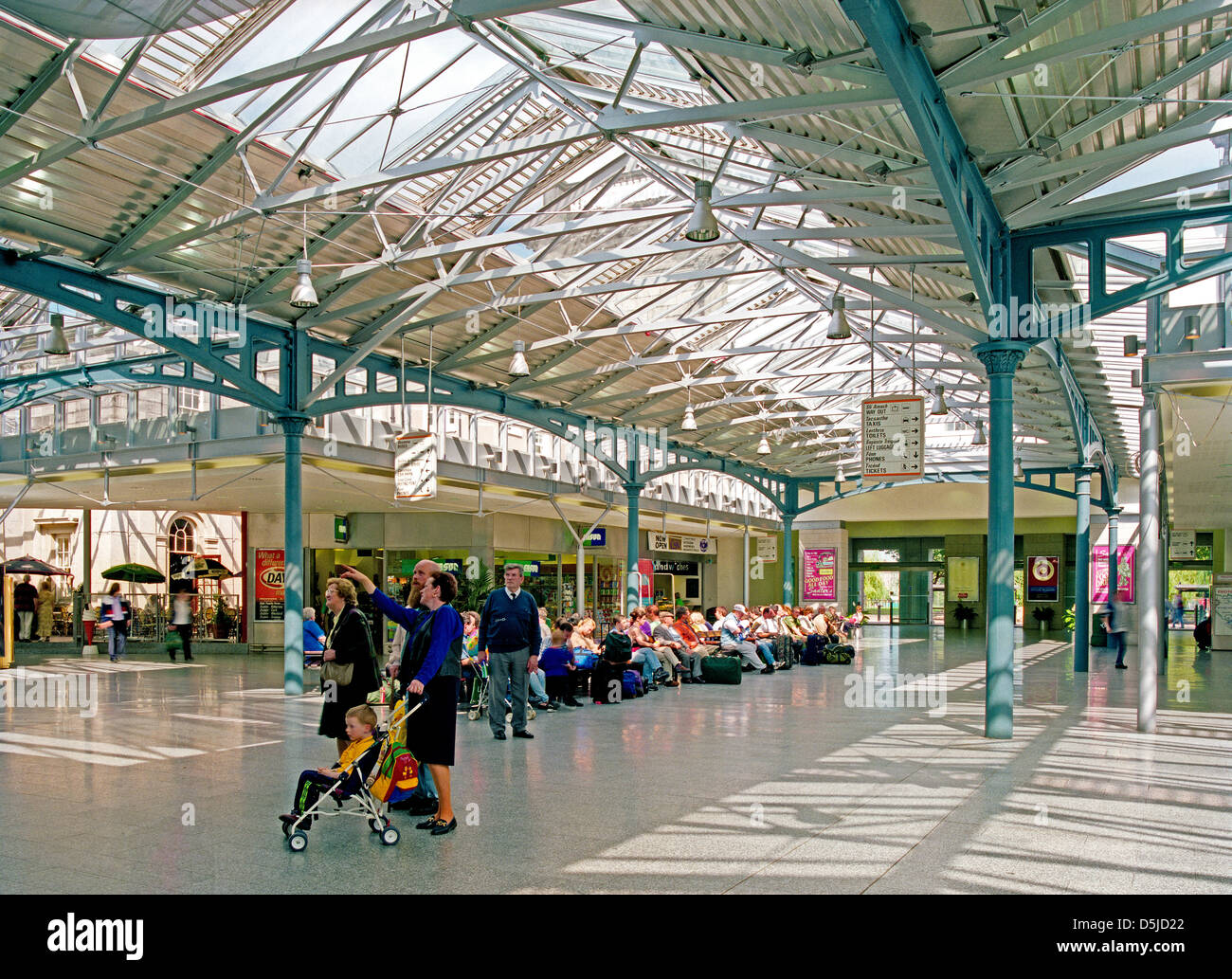 Interior of the Victorian era Heuston railway station in Dublin ...