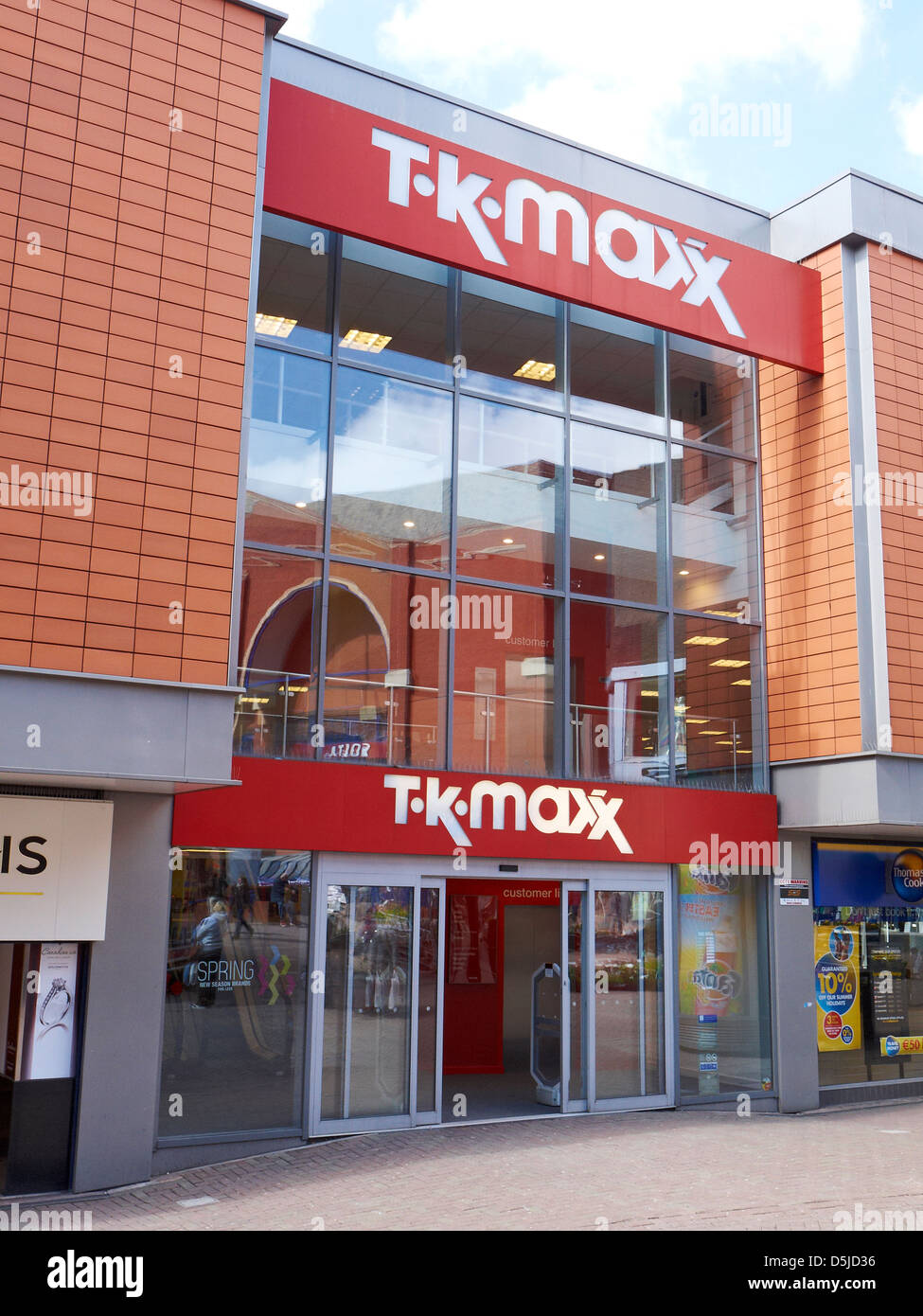 Tkmaxx logo hi-res stock photography and images - Alamy