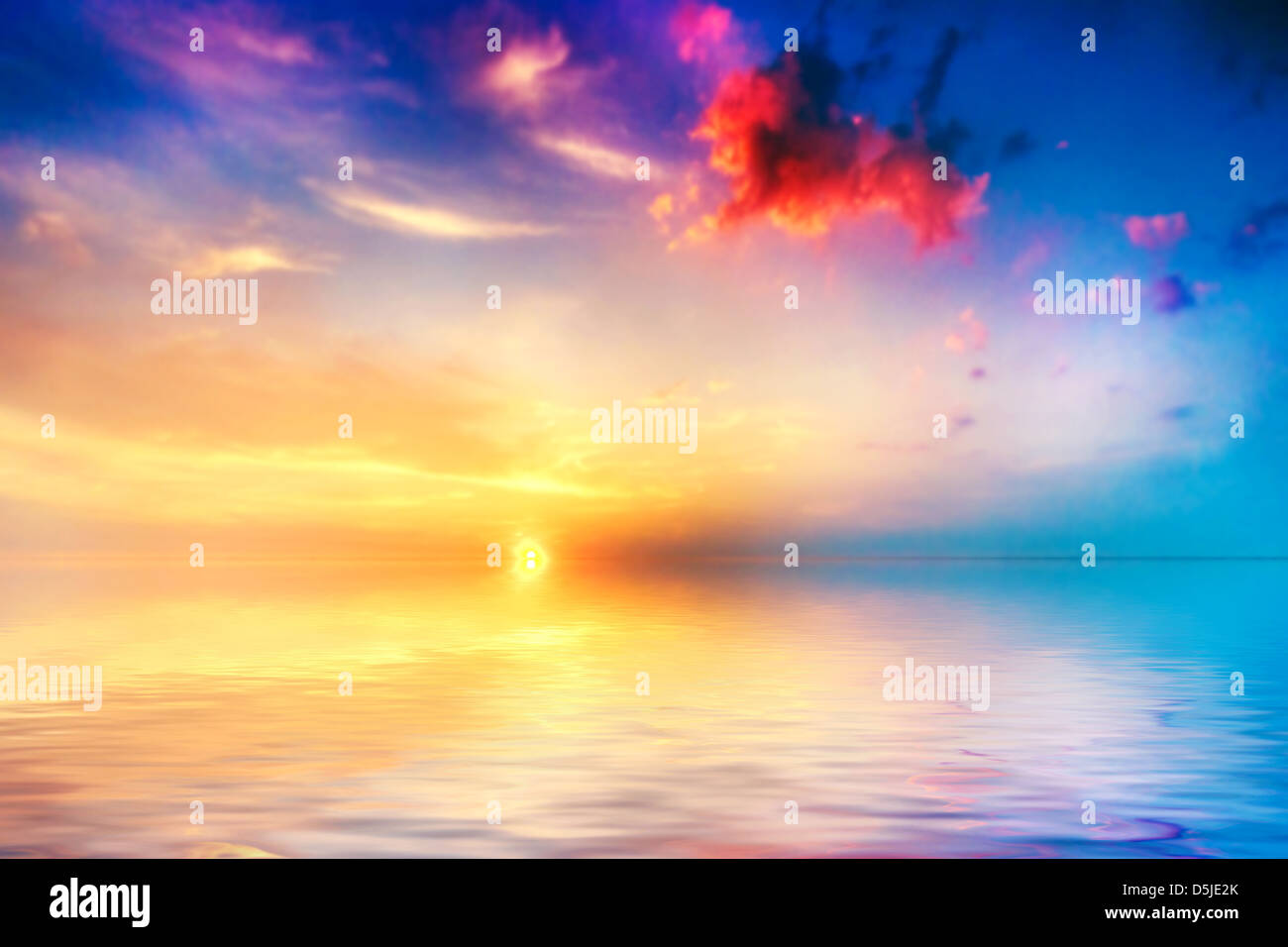 Sunset on sea beautiful clouds hi-res stock photography and images - Alamy