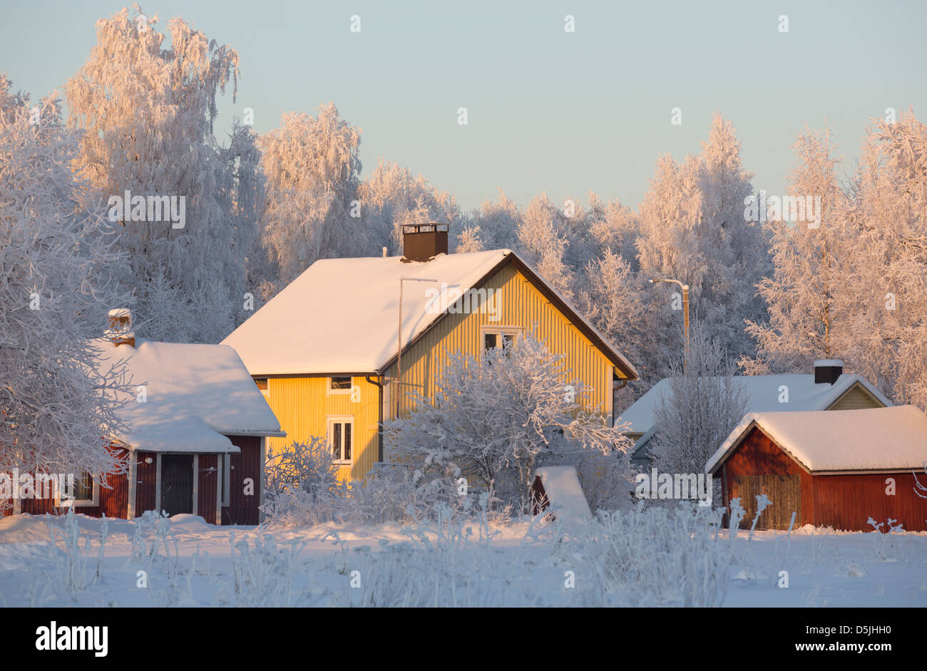 Wooden house at Finnish countryside , Finland Stock Photo - Alamy