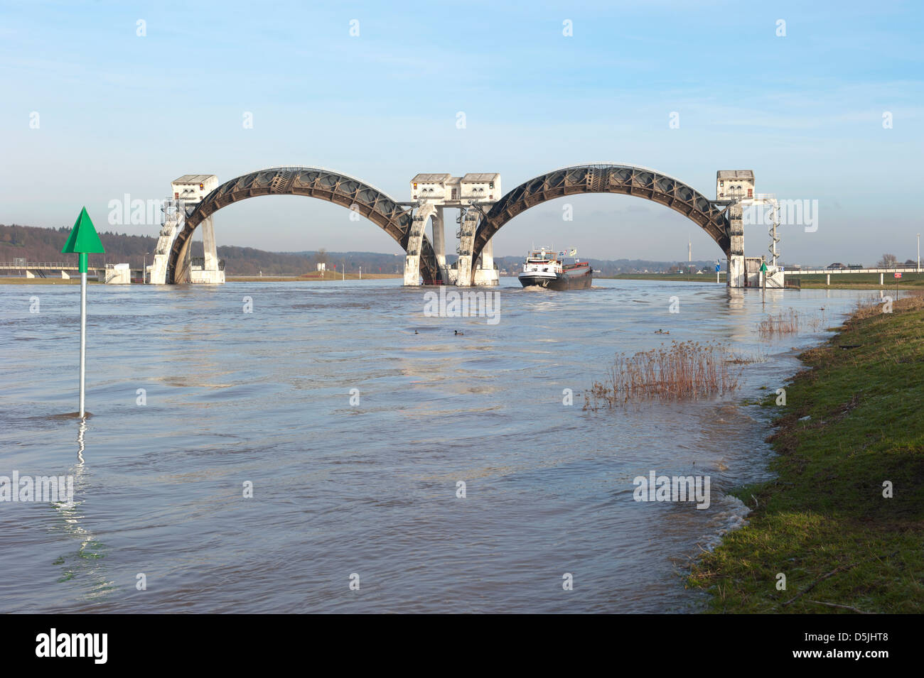Stuw Driel, the weir in the river Rhine (Nederrijn) in the Netherlands ...