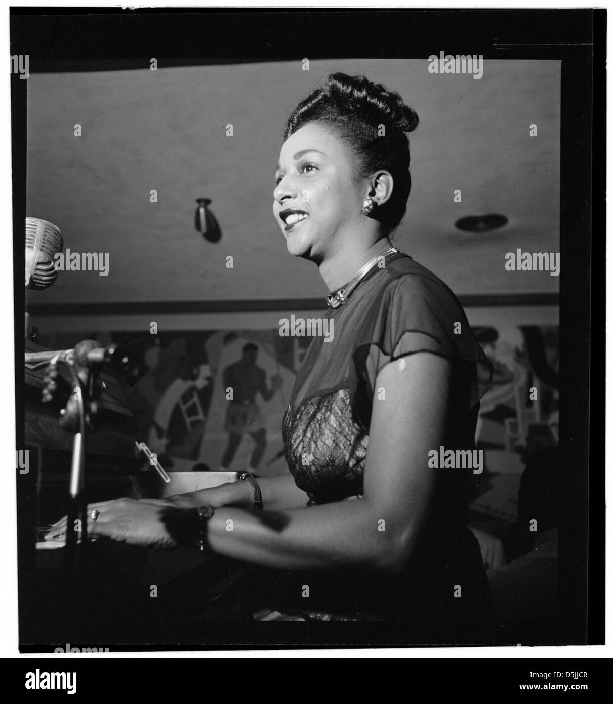 [Portrait of Norma Sheppard, between 1938 and 1948] (LOC Stock Photo ...