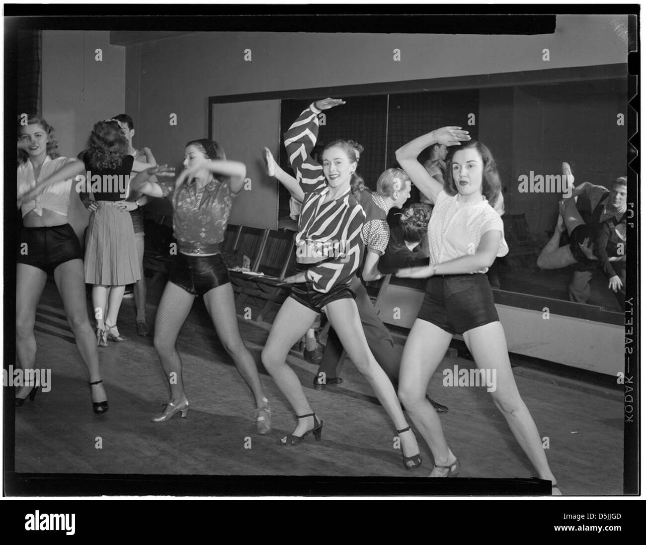 1940s nightclub hi-res stock photography and images - Alamy