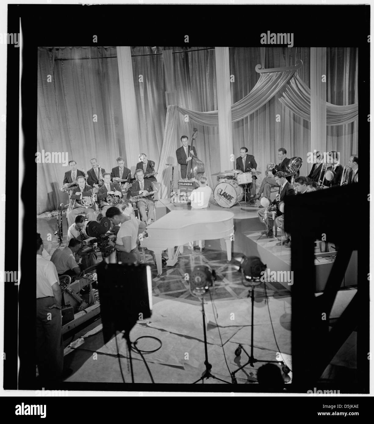 Jazz players 1950s hi-res stock photography and images - Alamy