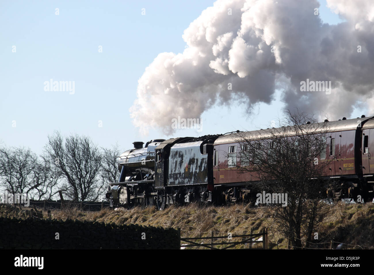 Carnforth to settle junction railway hi-res stock photography and ...