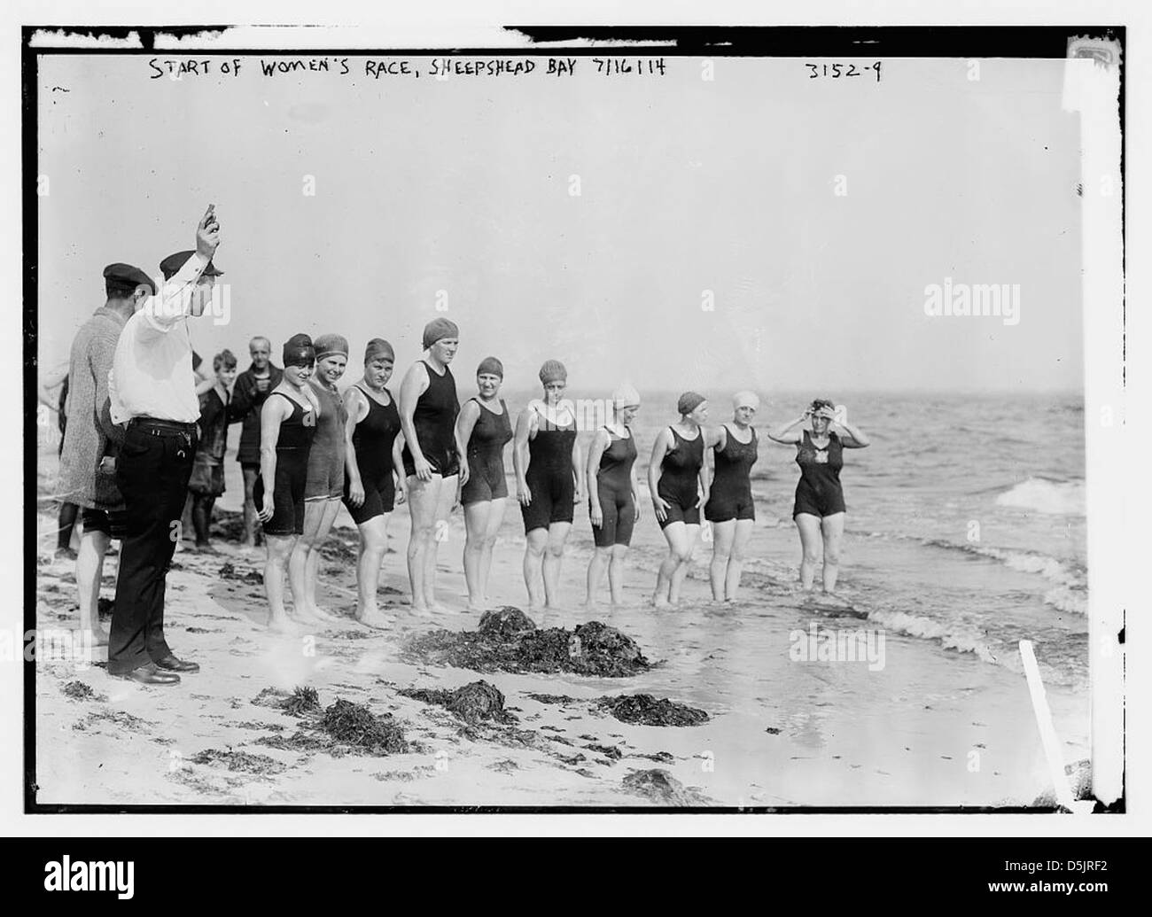 Sheepshead bay Black and White Stock Photos & Images - Alamy