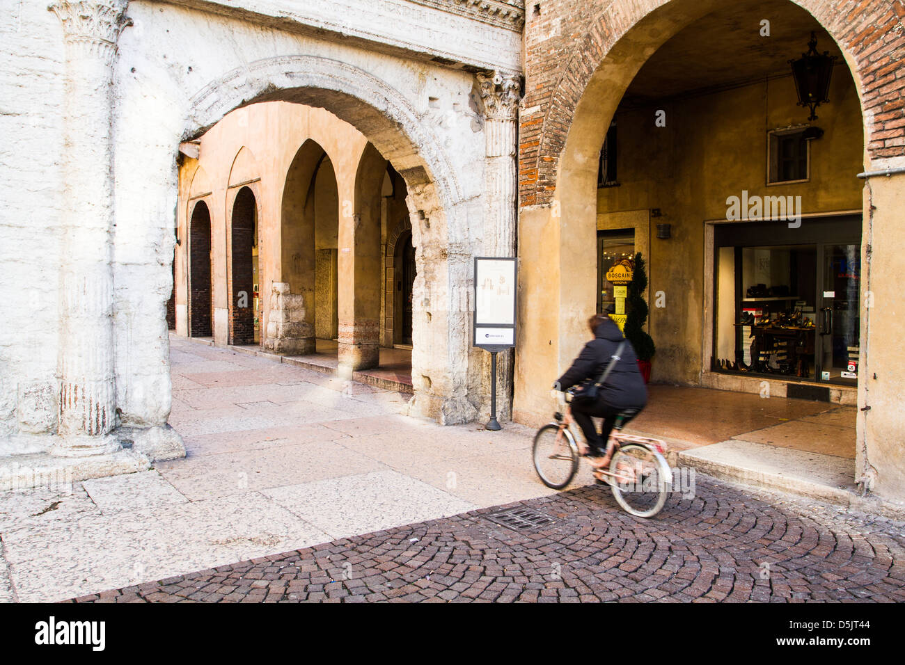 Porta Borsari (Borsari Gate), an ancient Roman gate built in the 1st ...