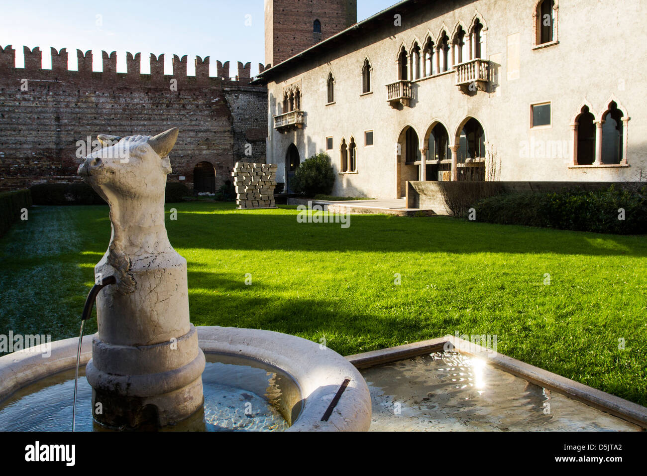 Interior of Castelvecchio (Old castle Stock Photo - Alamy
