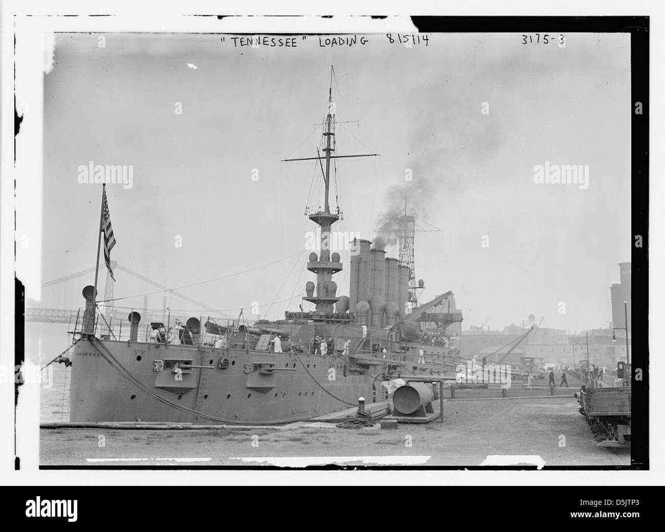 Armored ships and guns hi-res stock photography and images - Alamy