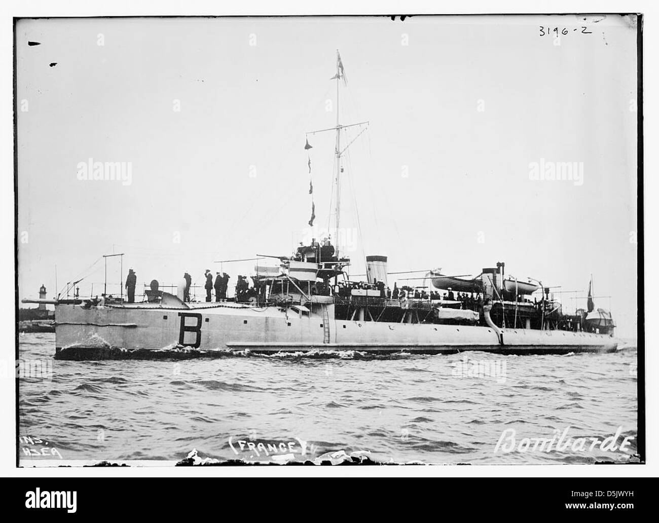 Torpedo vessel destroyer Black and White Stock Photos & Images - Alamy