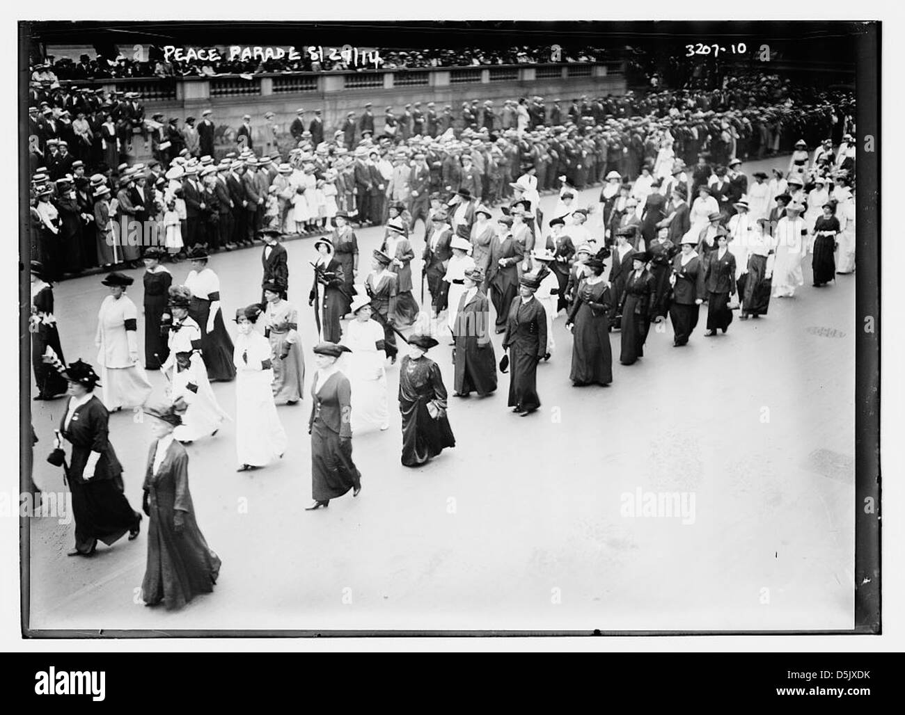 Peace march 1914 hi-res stock photography and images - Alamy