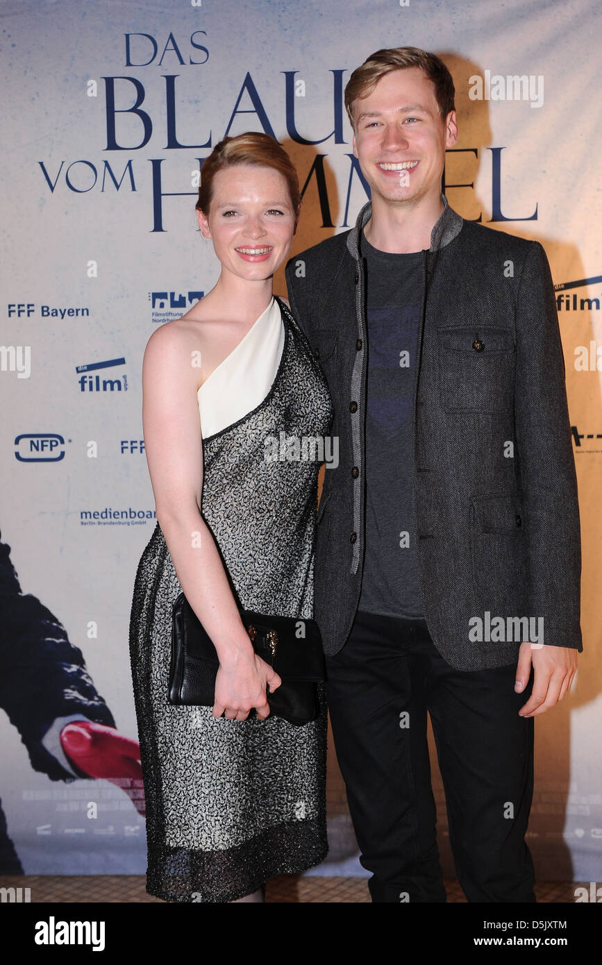 Karoline Herfurth and David Kross at the Berlin premiere of 'Das Blaue ...