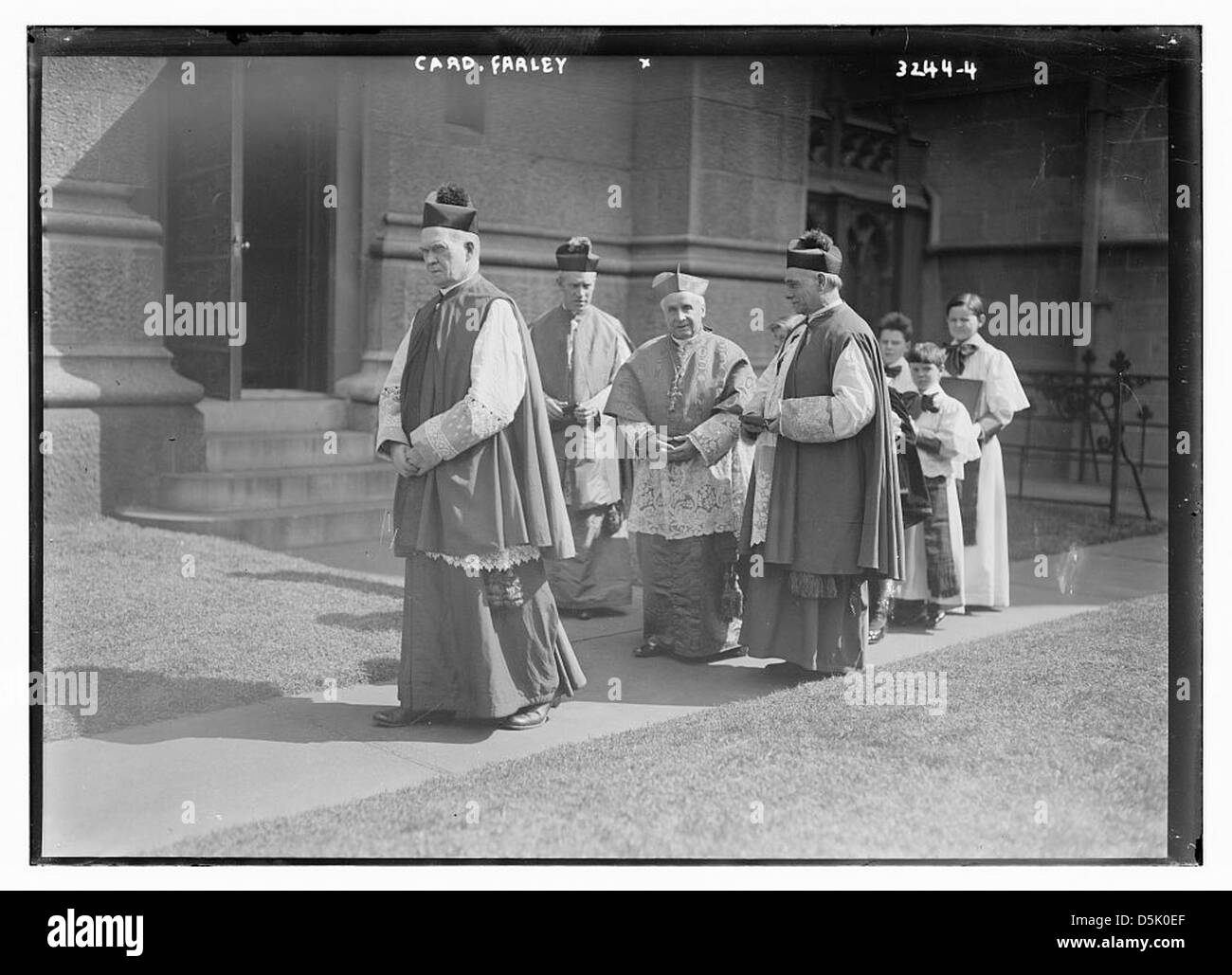 Cardinal photo Black and White Stock Photos & Images - Alamy