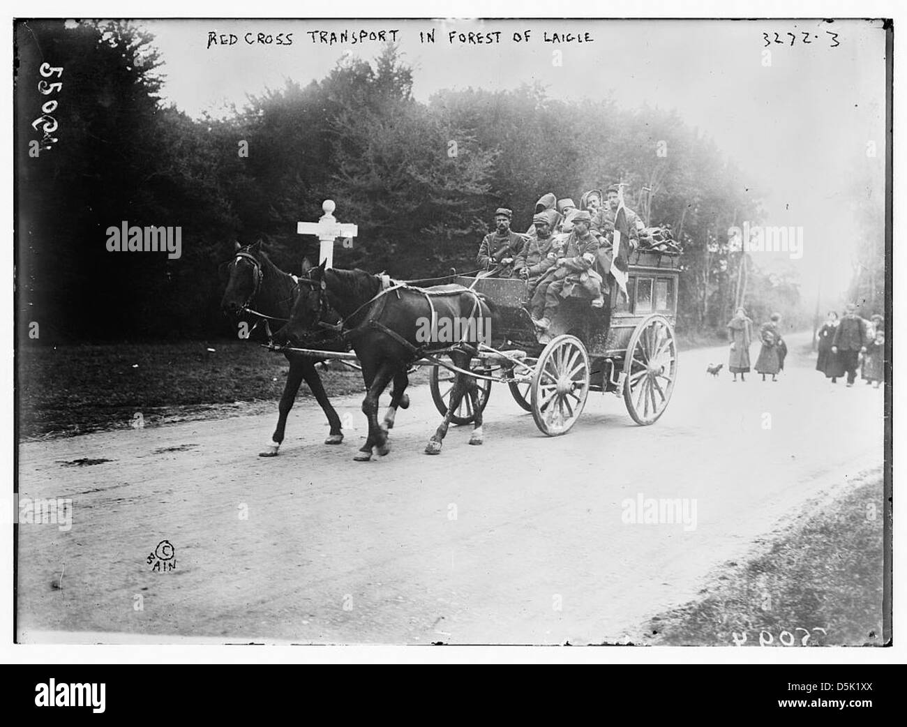 World war one transport vehicles Black and White Stock Photos & Images ...