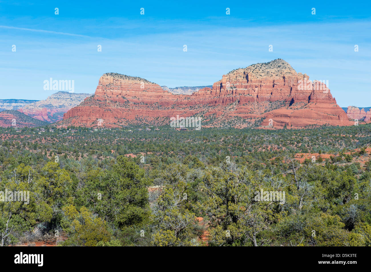 Sedona Arizona area landscape with red sandstone cliffs Stock Photo - Alamy