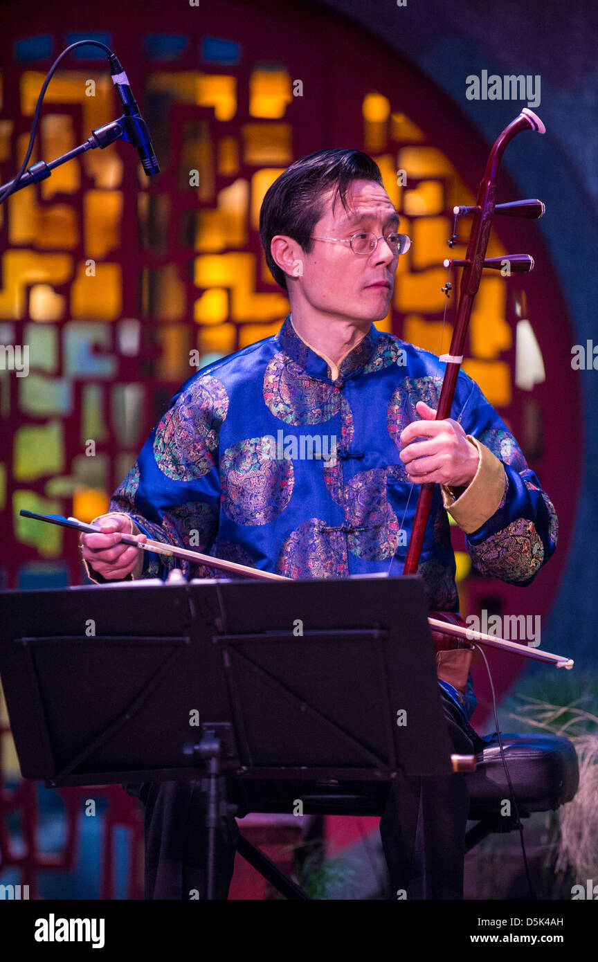 Chinese musician perform during the Chinese New Year celebrations in ...