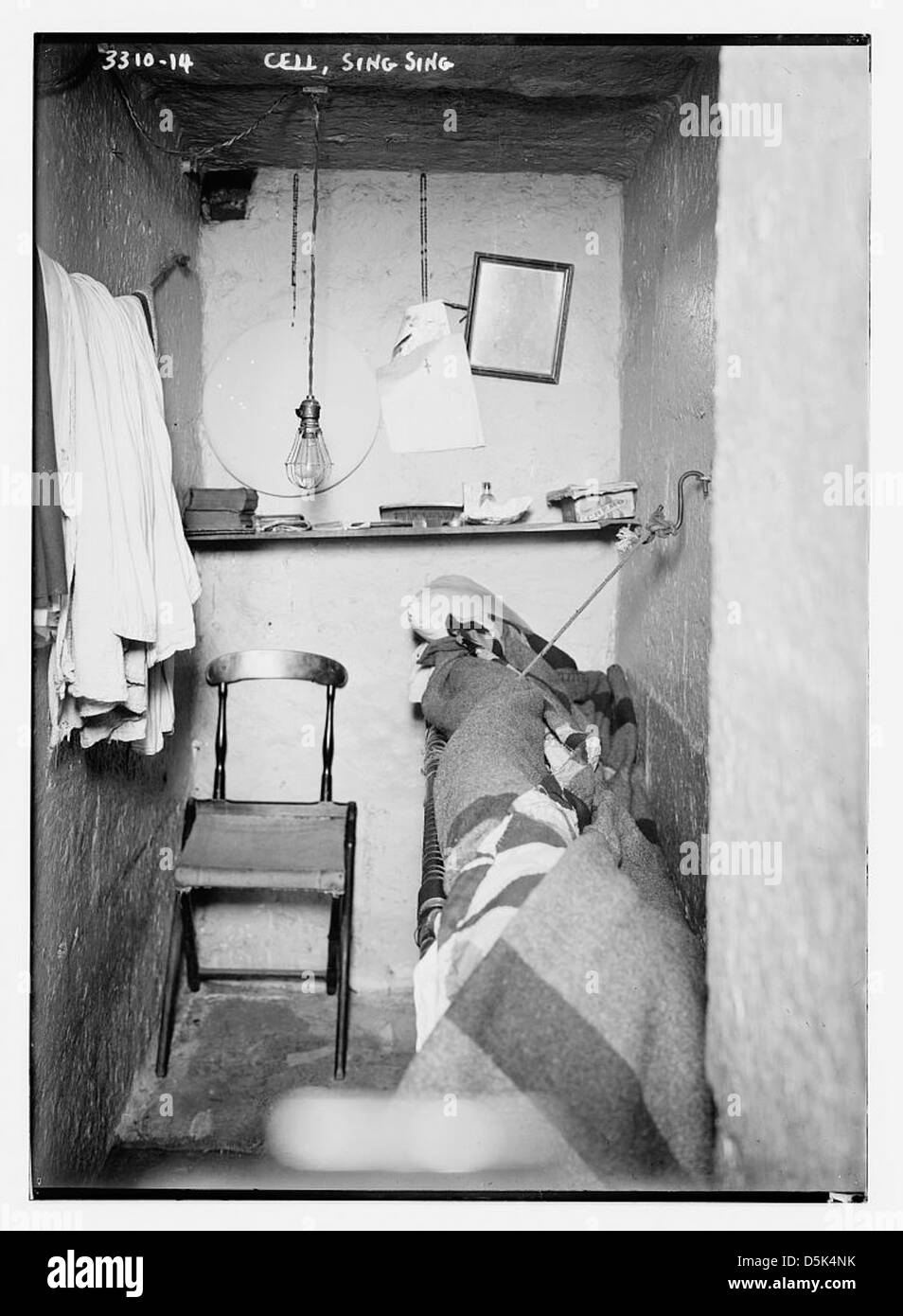 Jail facility Black and White Stock Photos & Images - Alamy