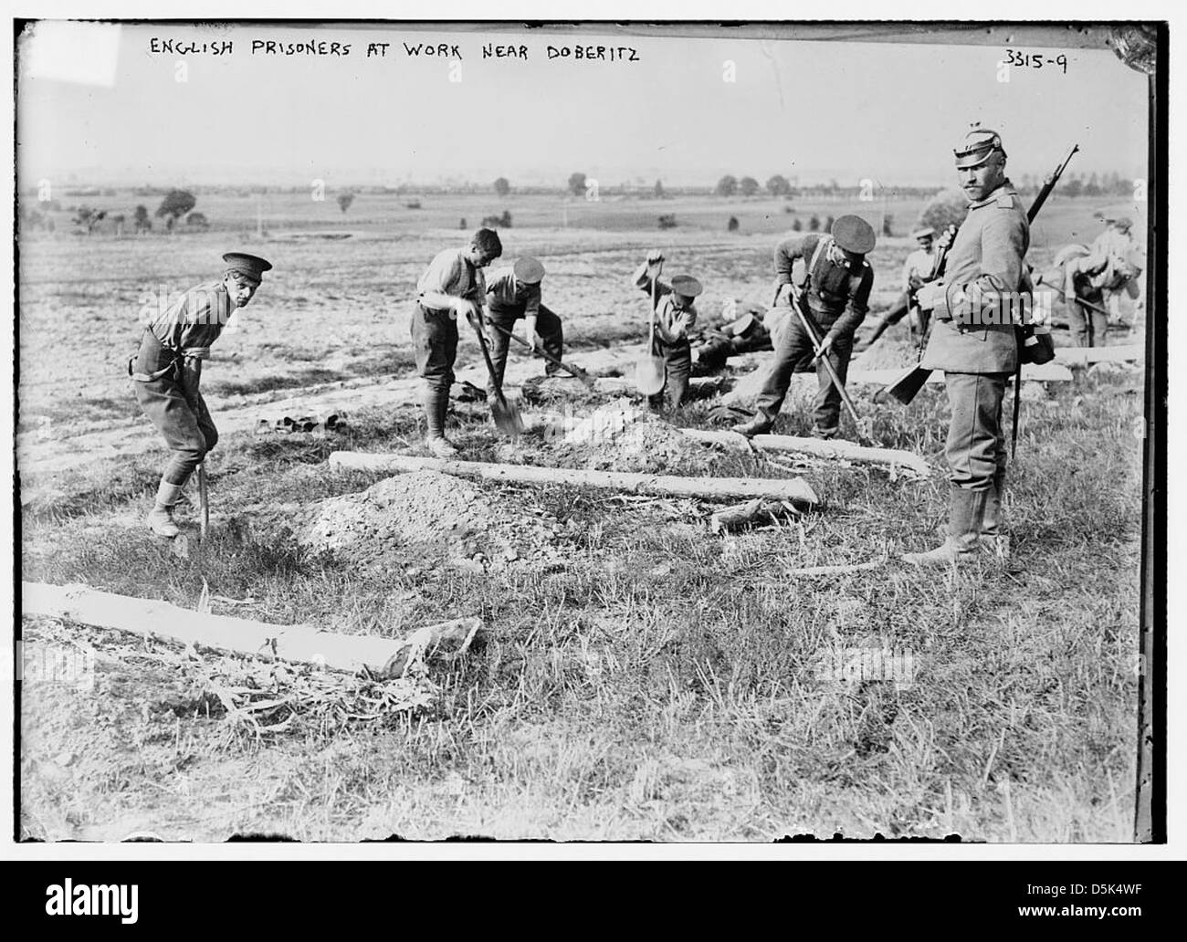 Prisoners at work hi-res stock photography and images - Alamy