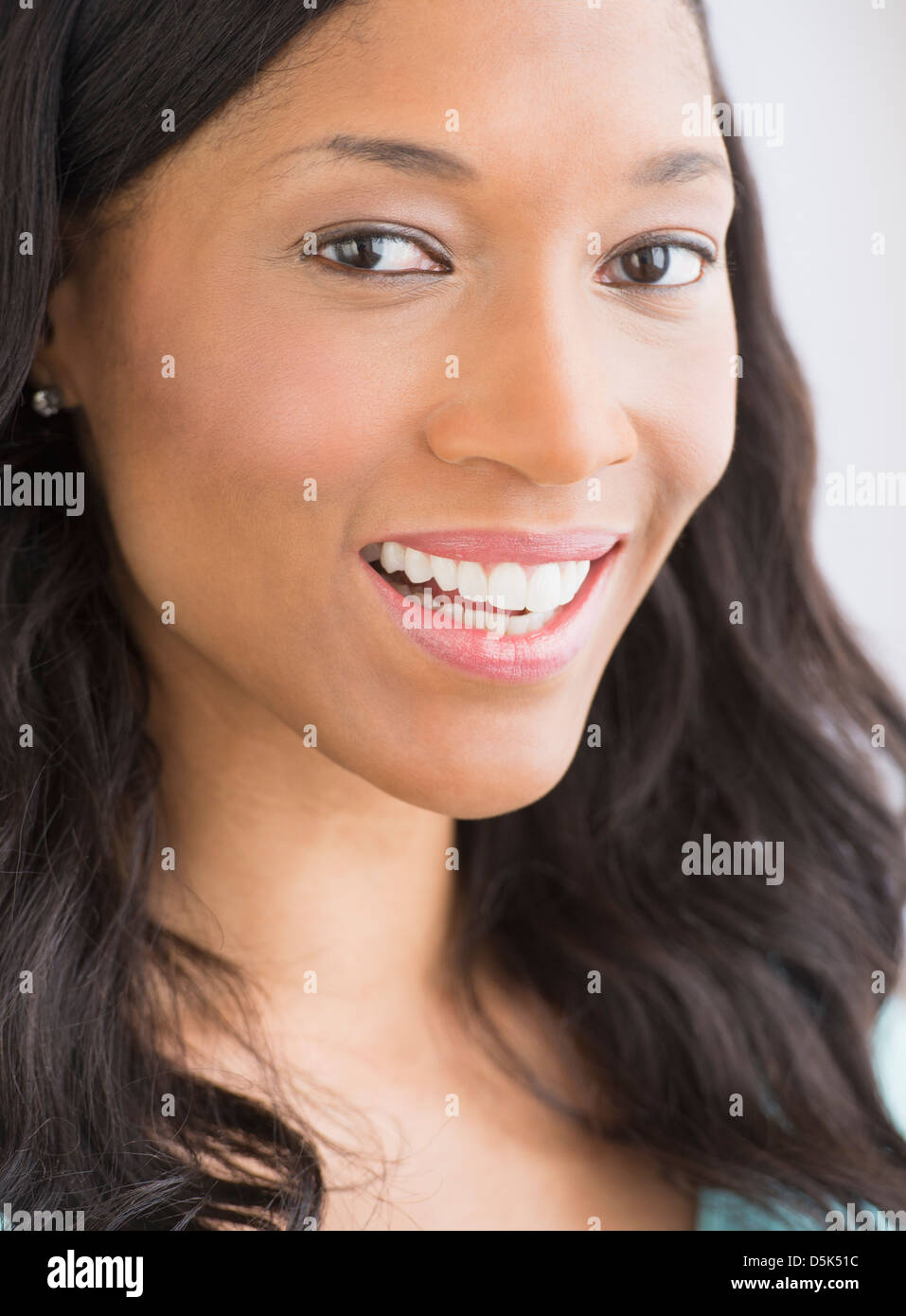 Portrait of mid adult woman Stock Photo - Alamy
