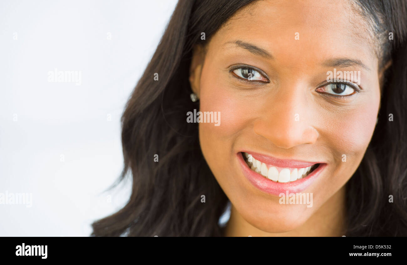 Portrait of mid adult woman Stock Photo - Alamy