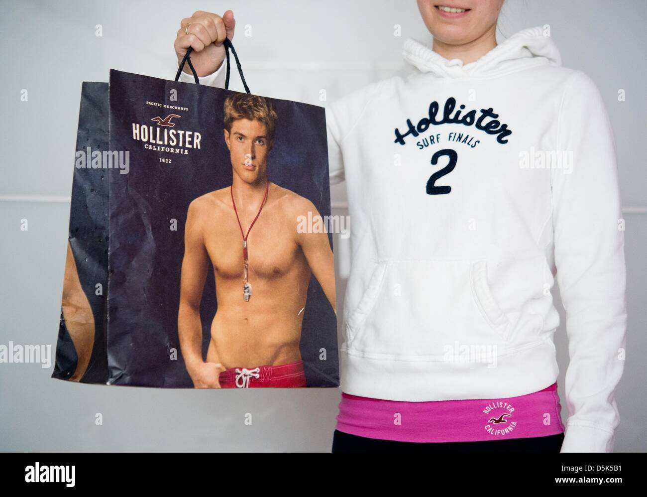 Hollister Models Bags